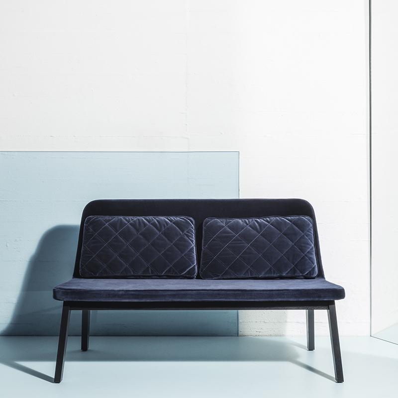 Lean Lounge Sofa | Fred International